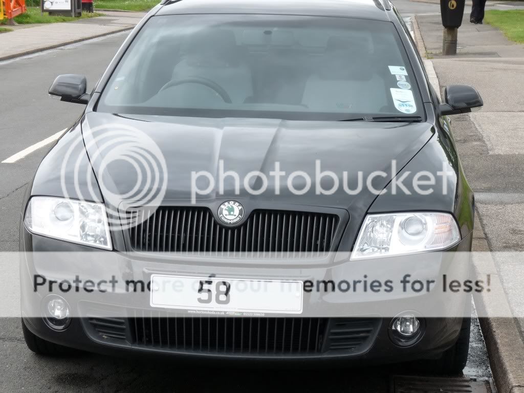 Octavia estate colour coded front grill in black pics please - Skoda ...