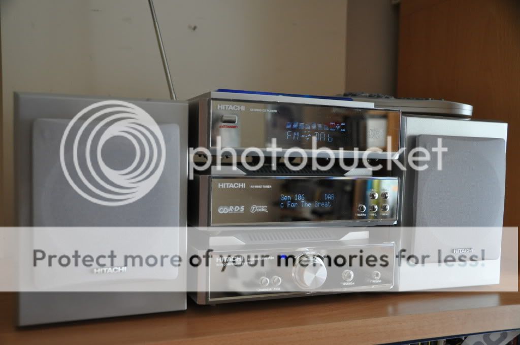 Hitachi AX-M68D micro hi-fi - Non Automotive Items - BRISKODA